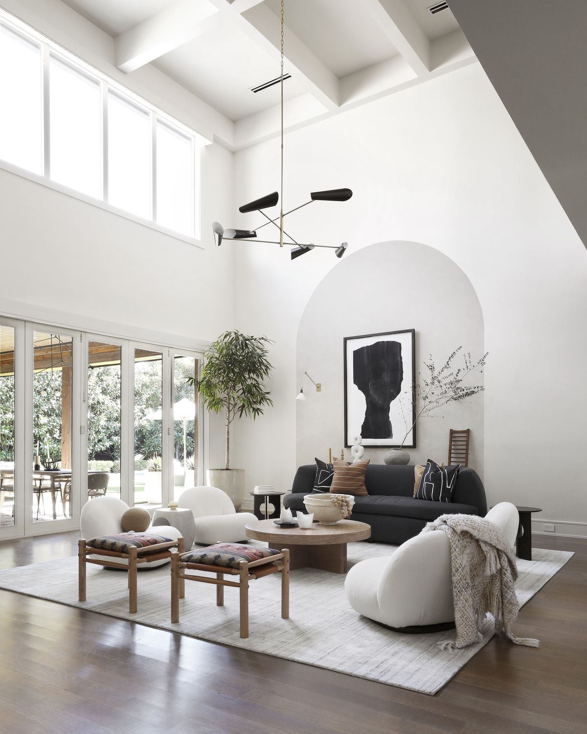 Farmhouse Vaulted Ceiling Ideas: Elevate Your Home’s Style