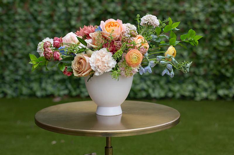 Ceramic Vase Centerpiece Ideas: Rustic Elegance Meets Modern Styl